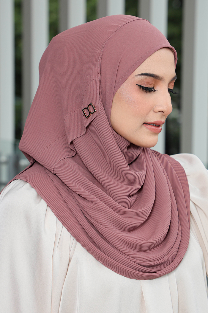 Dolsa | The Modest Stylish Fashion | Hijab | Shawls | Tudung | pleated ...